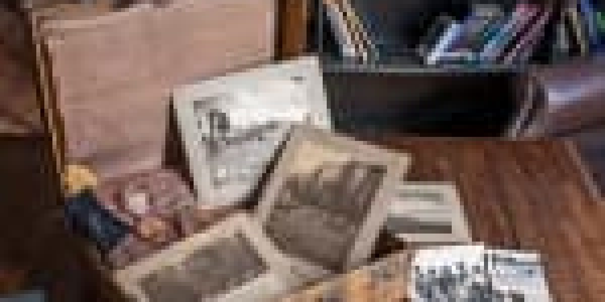 Familiares de Charles Perrine donaron documentación y objetos ...